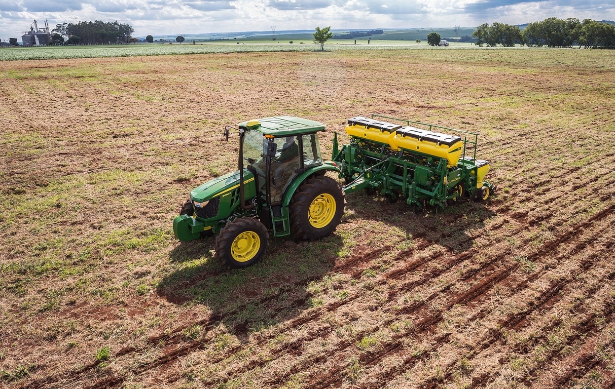 1107 Planter | Drawn Planters | John Deere AFME