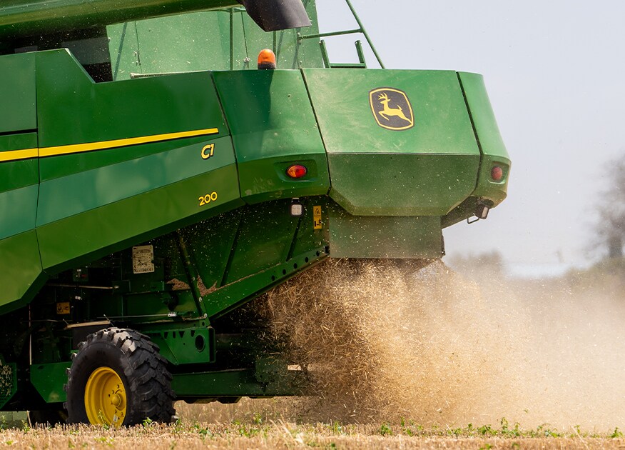 C Series | Combines | John Deere AFME