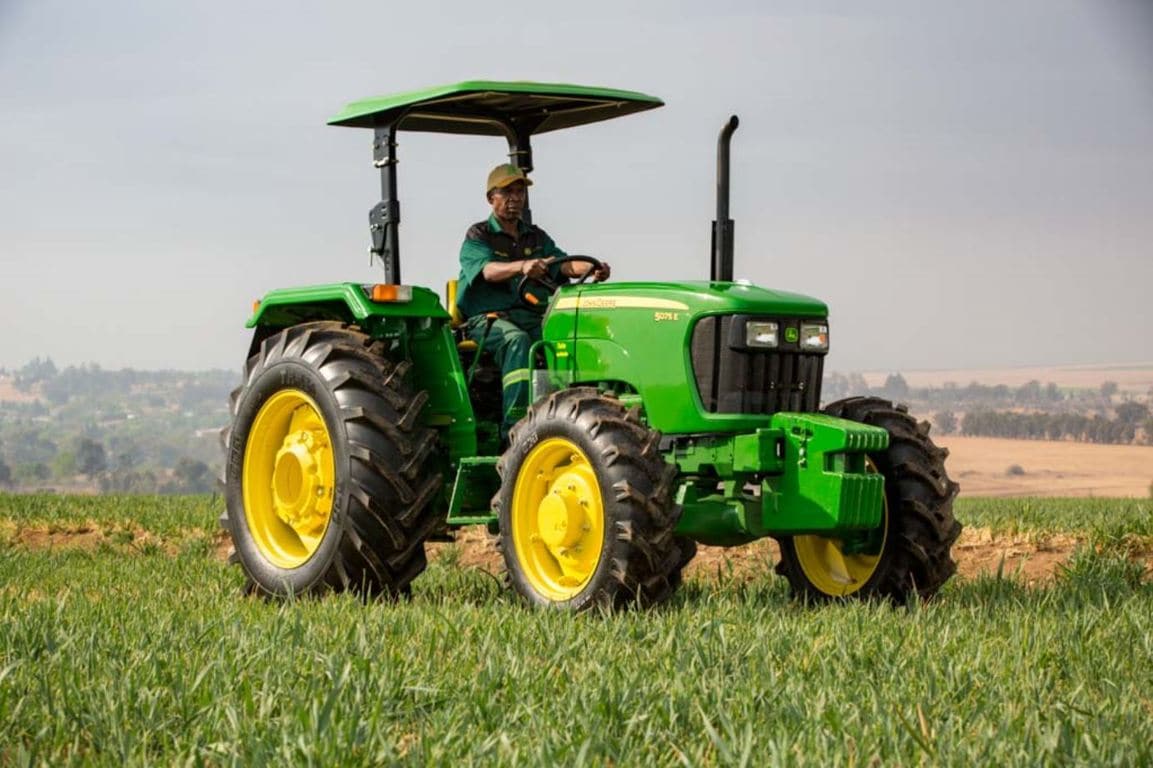 John Deere 5075E Tractor - Enhanced Power and Efficiency | John Deere AFME