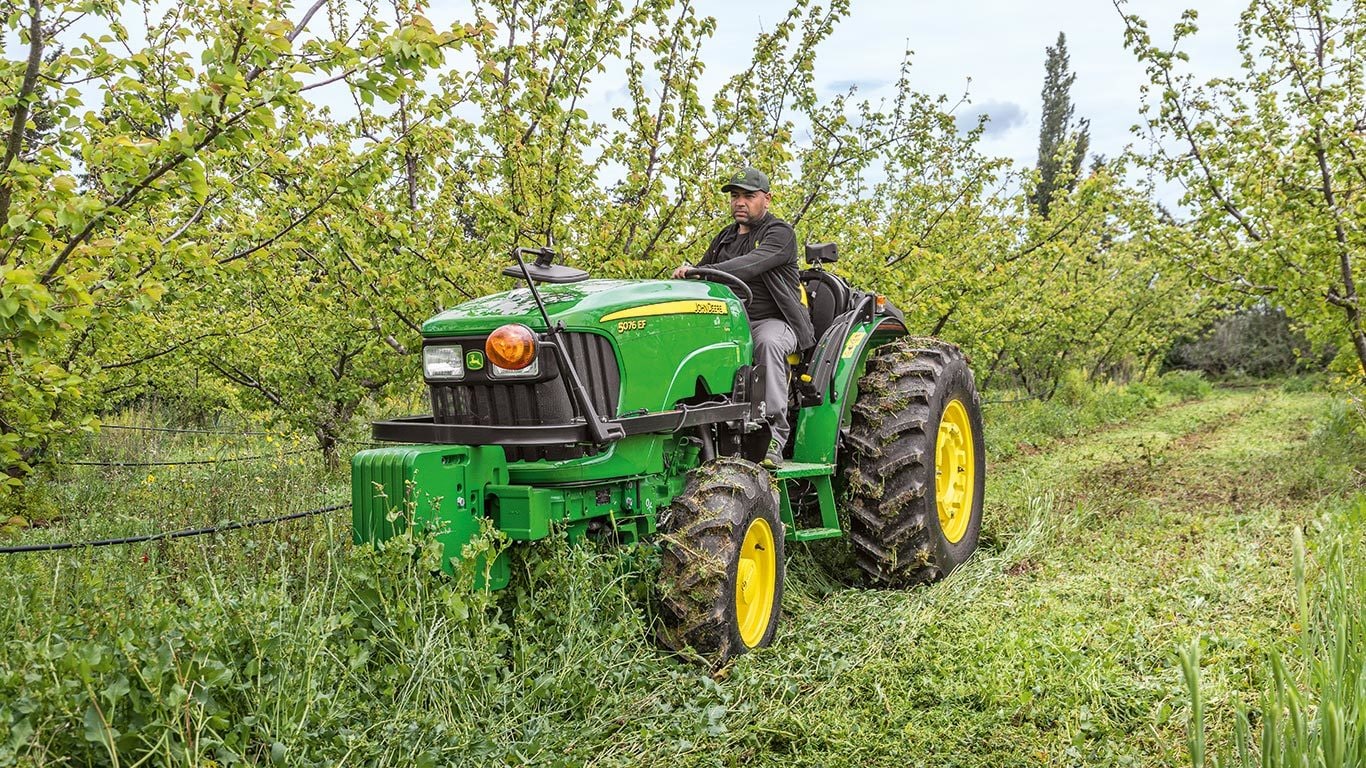 5076EF | 5E 4cylinder Tractors | John Deere AFME
